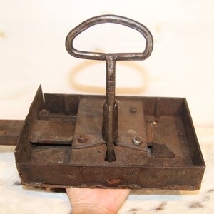 MASSIVE Antique Door Lock 11 Lbs HANDMADE Gate Lock Castle Lock Cellar ...