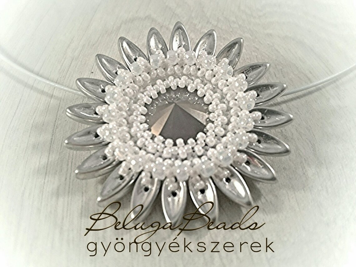 TUTORIAL of the Stephanie Pendant Phase Photos - Etsy