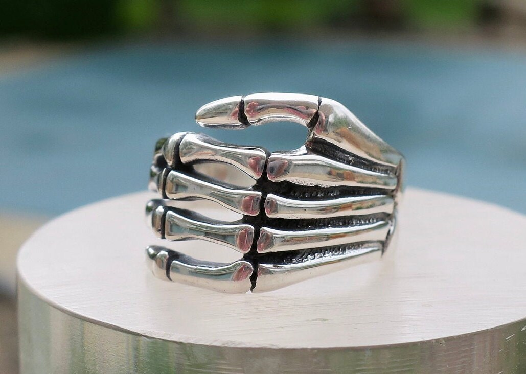 Vintage 925 Sterling Silver Skeleton Hand Ring | Etsy