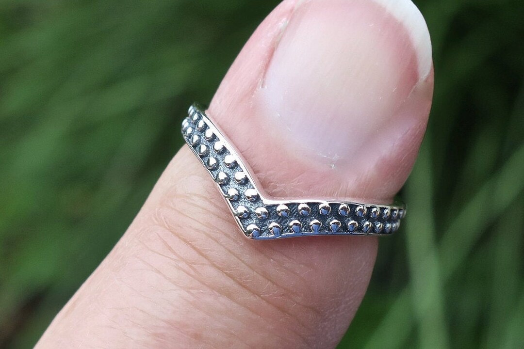 Vintage 925 Sterling Silver V Shaped Ring - Etsy