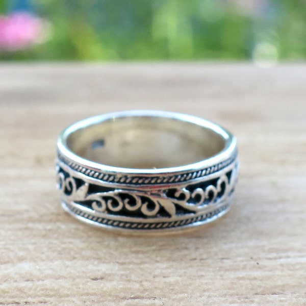 Scroll Rings - Etsy
