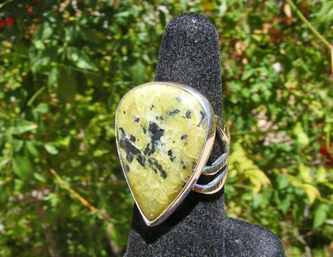 LIZARDITE RING, Unusual Stone, Mined in the UK, Size 8, Intense Natural ...