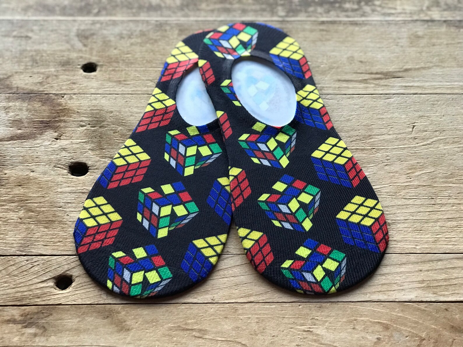 Nostalgic 80’s Cube No-show Socks | Cube | No-show Socks | Novelty ...