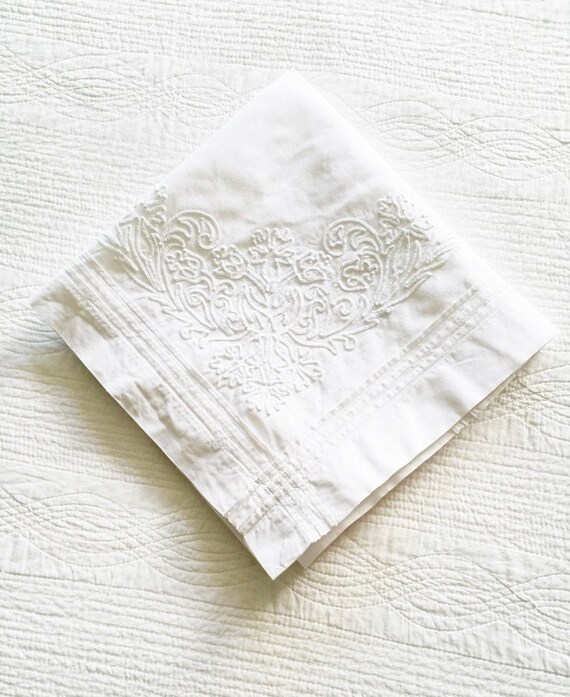 Vintage Snow White Floral Table Linen With Detailed Stitching - Etsy