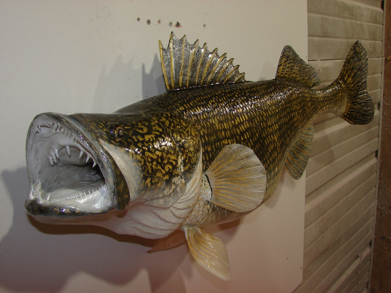34 1/2 Walleye Hand Made Sculpture Carving Muskie Northern Pike Bass ...