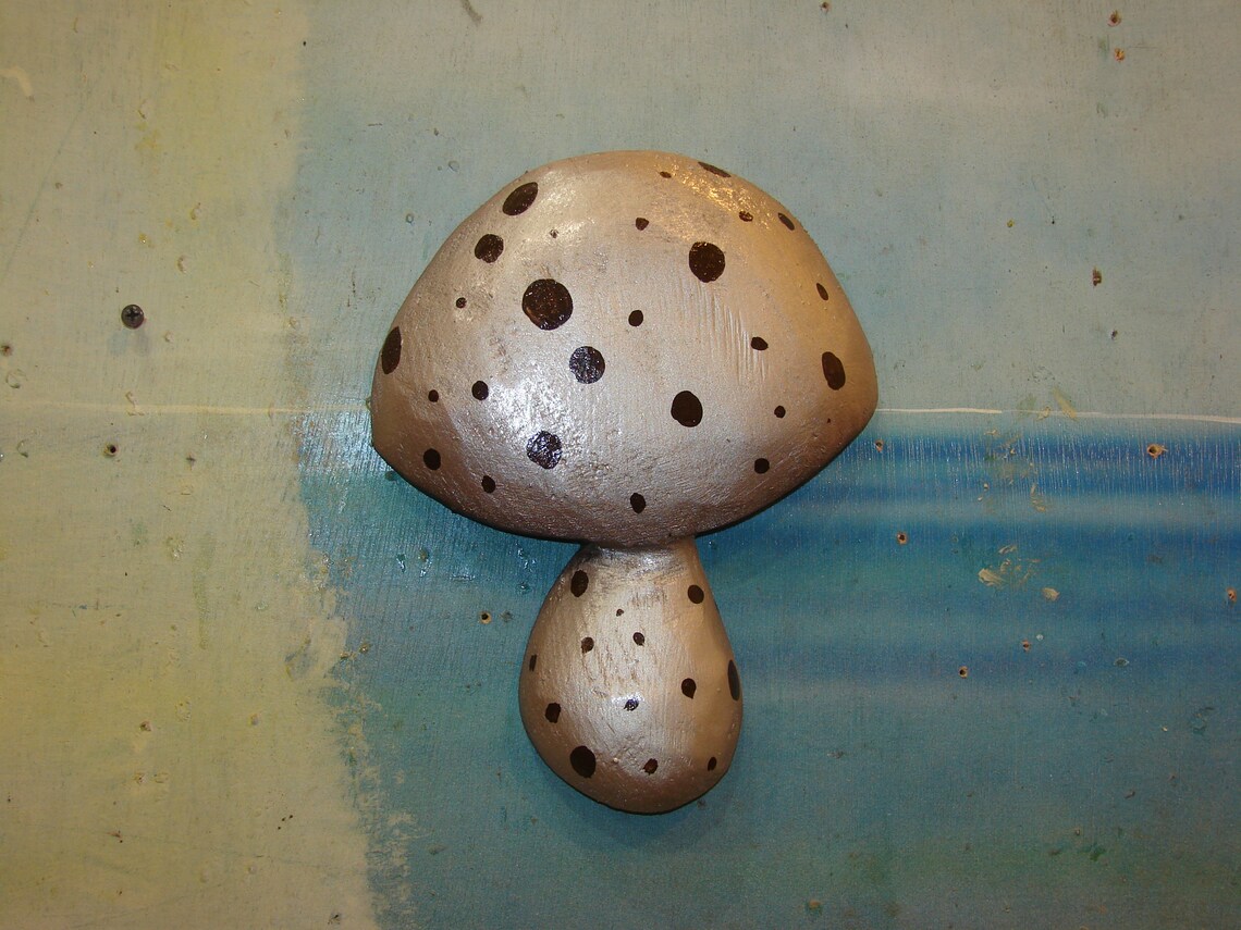 Chainsaw Carved Mushroom Wall Hanging - Etsy