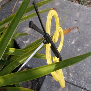 Yellow Horseshoe Butterfly Garden Art, Garden Stake - Etsy
