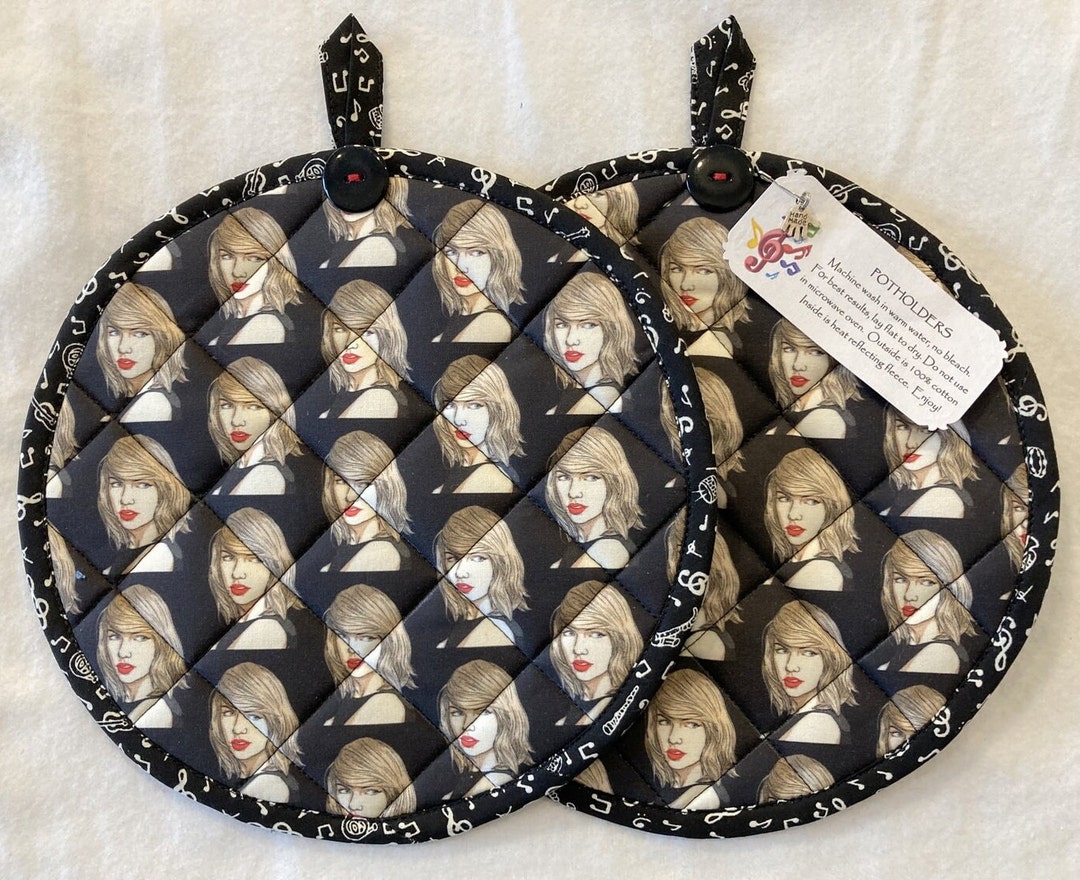 TAYLOR Swift...potholders & Magnets... 9" Round, Quilted, Adorable! - Etsy