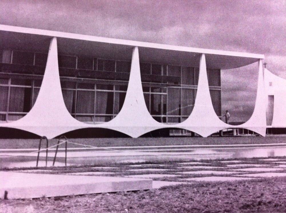 Parabolas In Art And Architecture