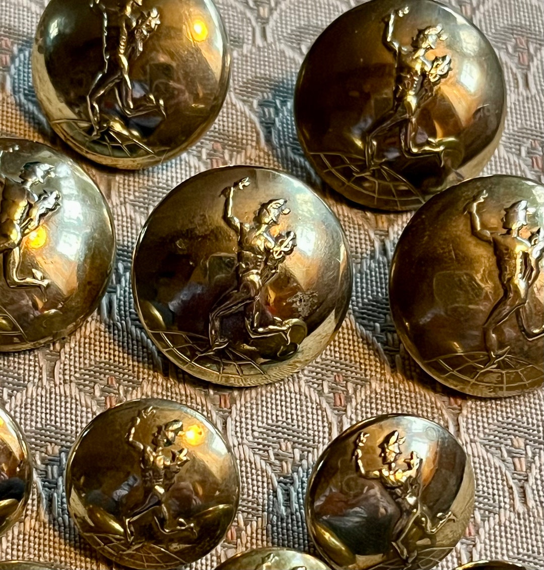 11 Royal Canadian Signal Corp Uniform Buttons - Canadian Army - Mercury ...