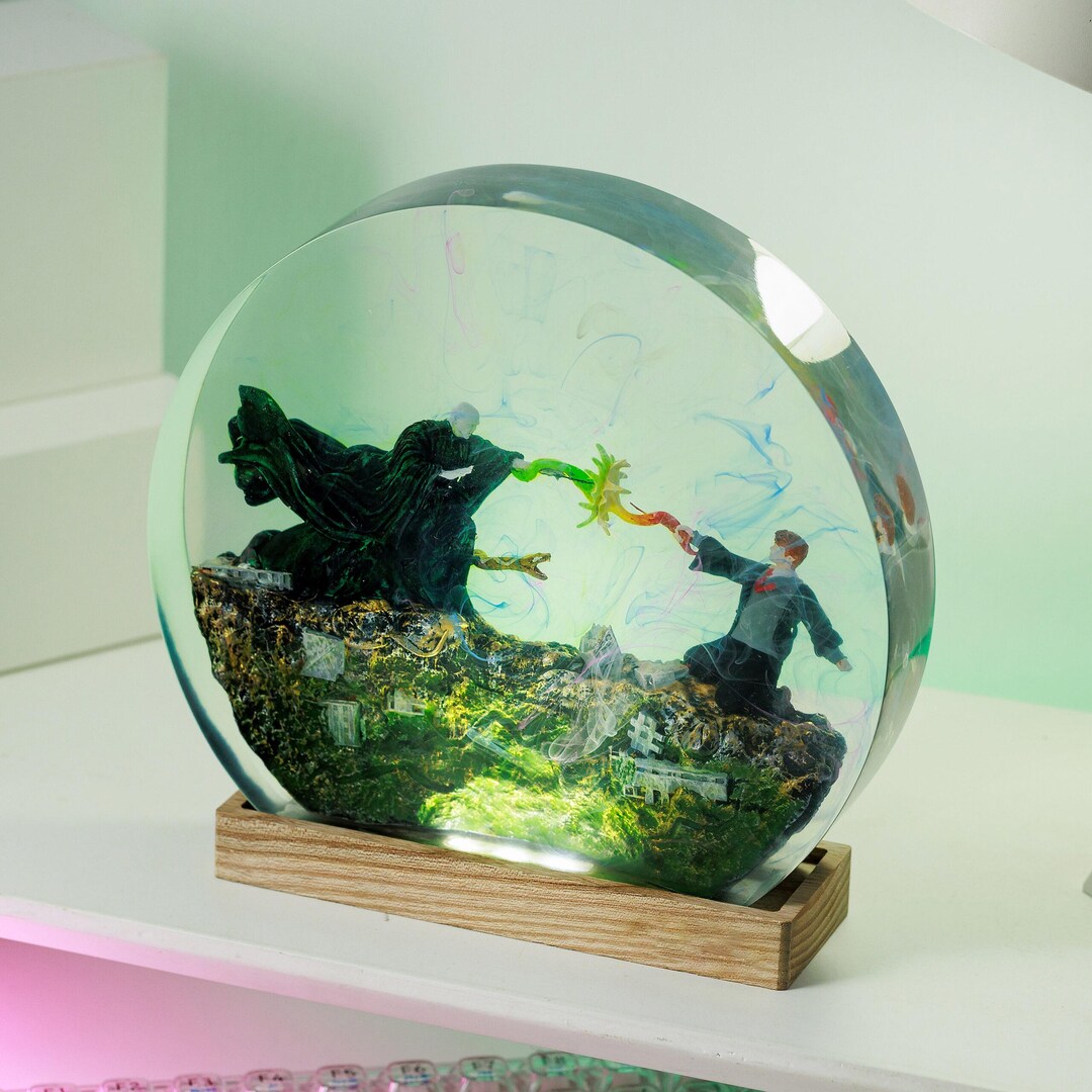 H.\a.rr/y P/ot.ter Vs Vold\emort Custom Epoxy Resin Art Lamp, Nigh ...