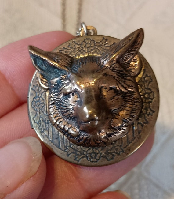 Vintage antique brass fox locket - Gem