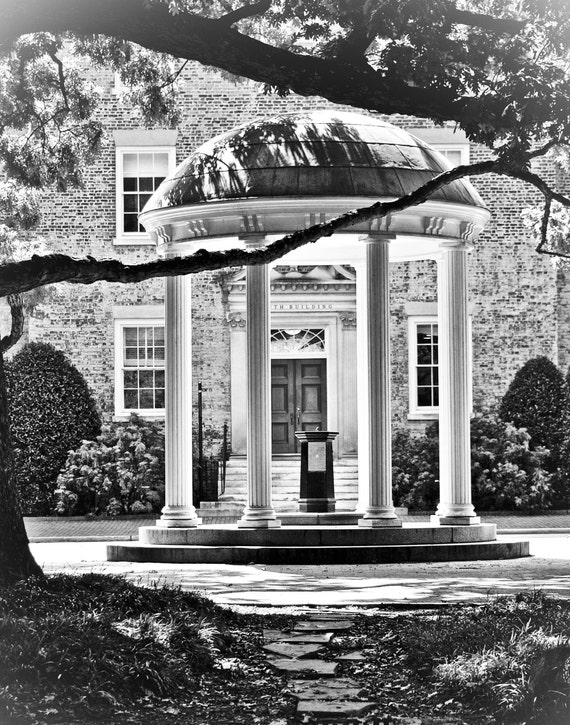 Old Well UNC Chapel Hill B&WNorth CarolinaTarheel FanUNC | Etsy