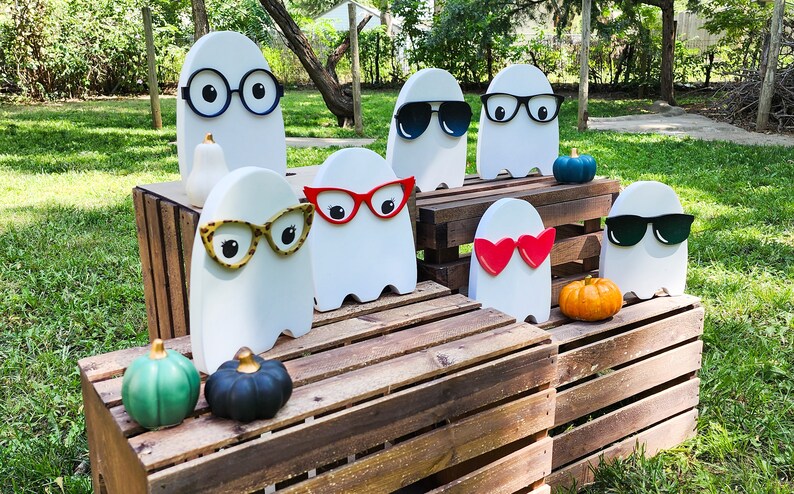 Ghosts With Glasses Halloween Decorations – Fun, Cute and Spooky Home ...