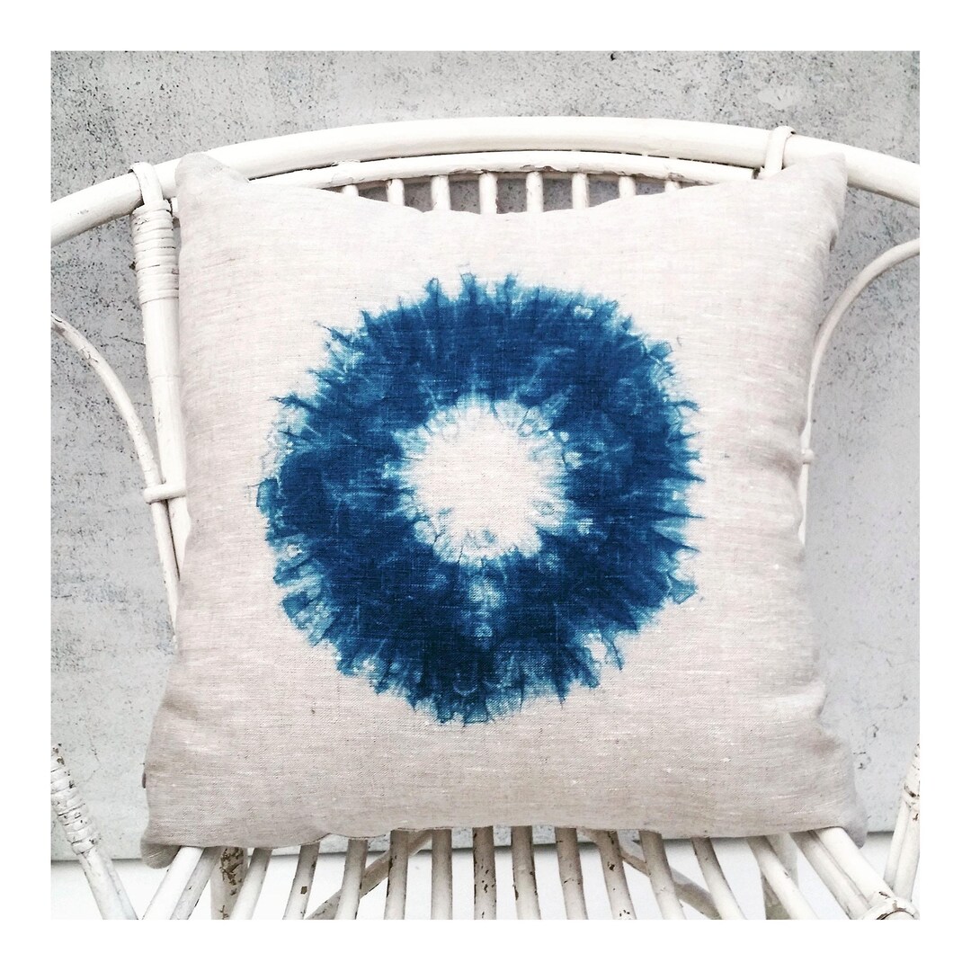 Shibori Infinity Ring Cushion Cover - Etsy