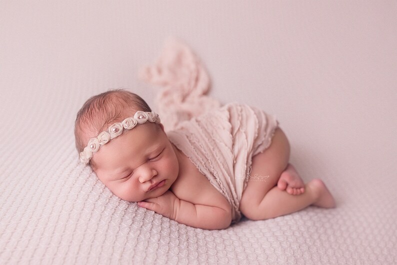 Newborn Ruffle Stretch Wrap, Baby Photo Prop - Etsy