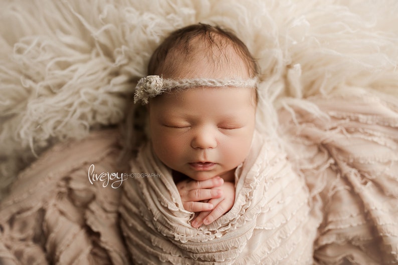 Newborn Ruffle Stretch Wrap, Baby Photo Prop - Etsy