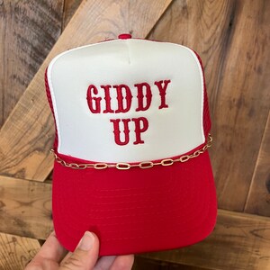 Giddy up Retro Trucker Hat - Western Cowgirl Vintage Foam Hat - Unisex ...