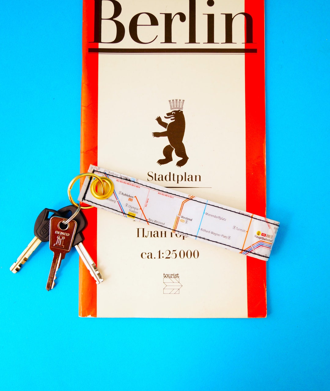 Keychain BERLIN SUBWAY Upcycling On-off - Etsy