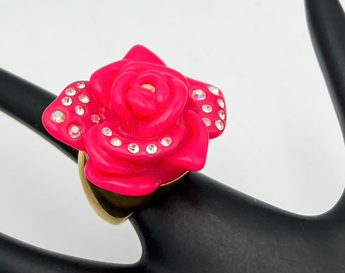 Juicy Couture Flower Ring Pink Plastic Clear Rhinestone Size 6 -floral ...