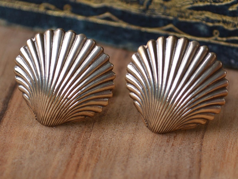Seashell cufflinks Nautical Shell cufflinks Beach Cufflinks | Etsy