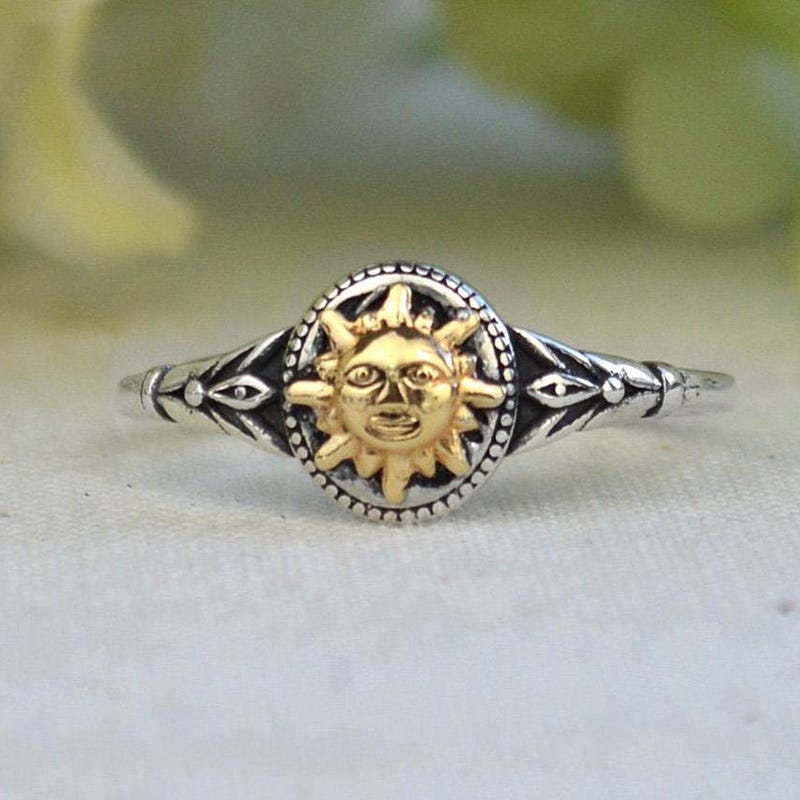 Sun Signet Ring - Etsy