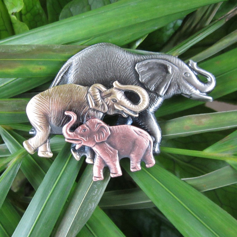 Elephant Brooch - Etsy