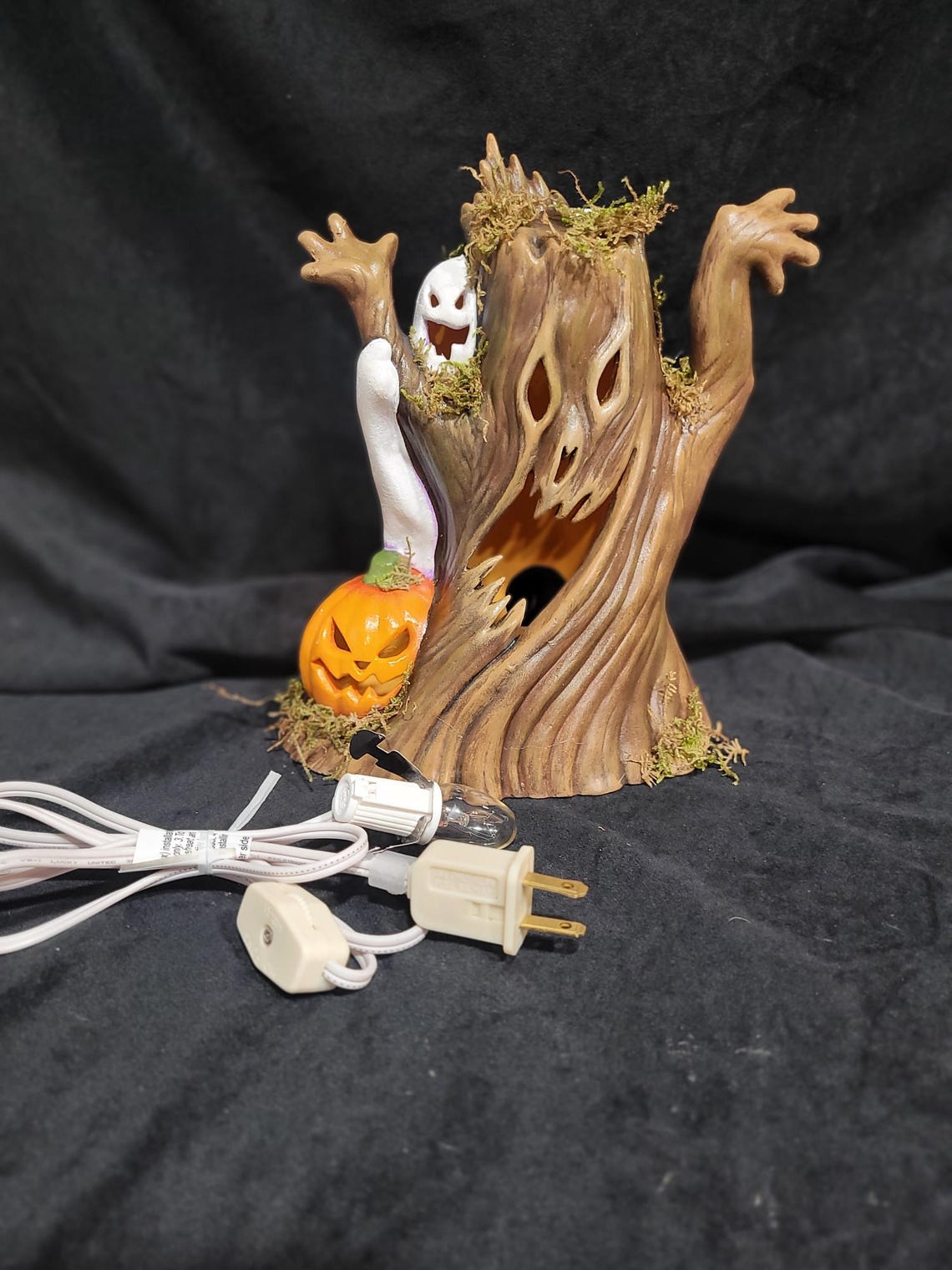 Spooky Haunted Tree Ghosts Ghouls Pumpkin Light Hand Painted Ceramic ...