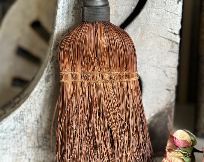 Vintage Whisk Broom / Rusty / Farmhouse / Garage / Brush / Sweep / Hand ...