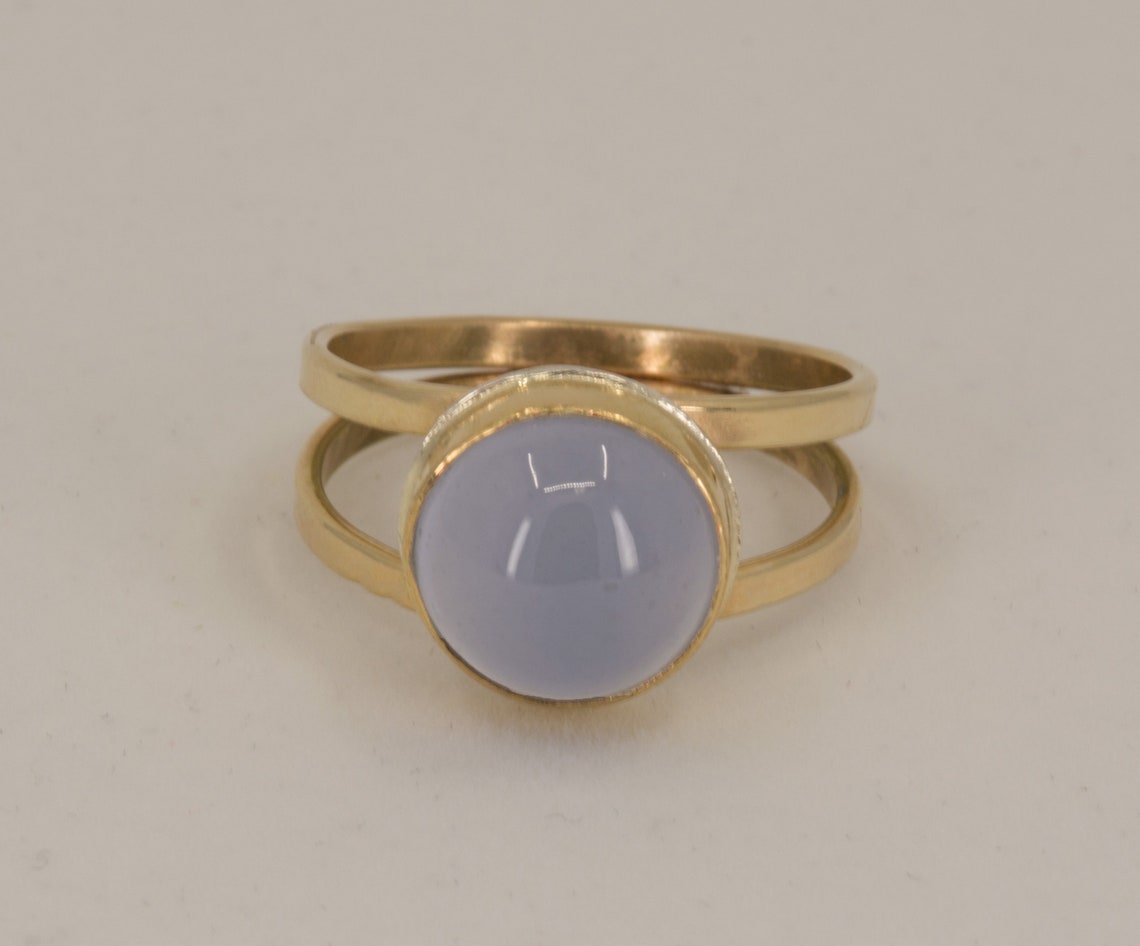 Blue Chalcedony Ring in Solid Gold Lilac Chalcedony Cabochon | Etsy