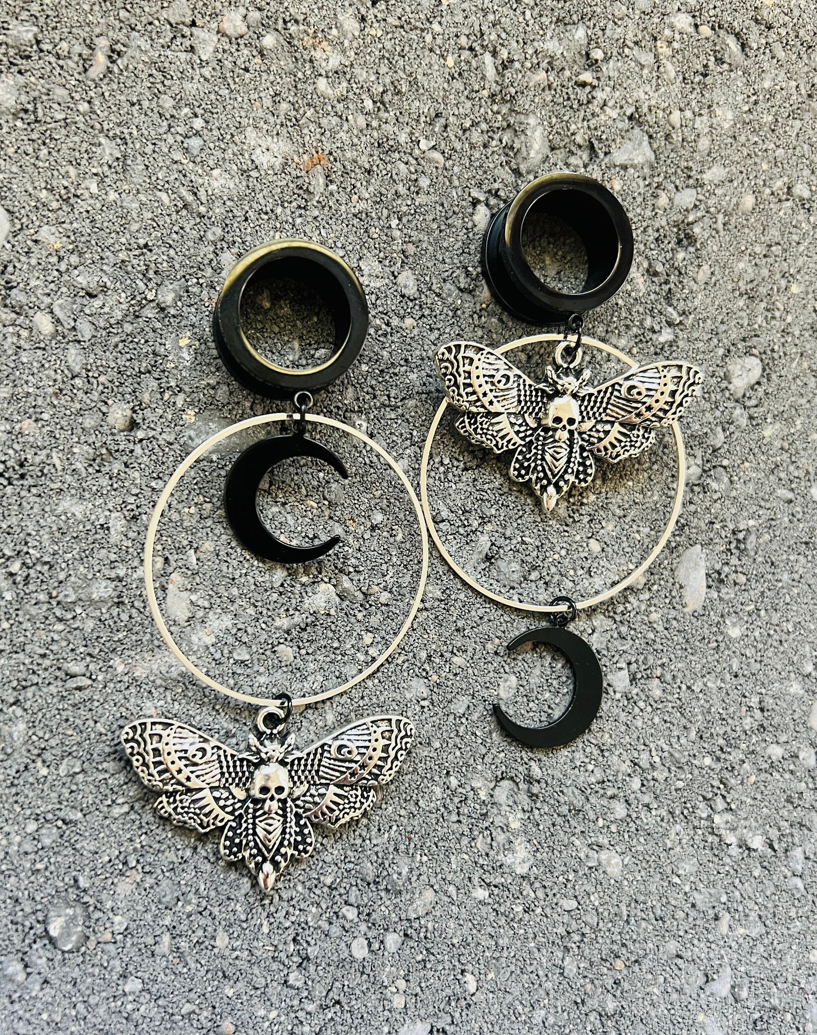 Black Silver Moth Moon Dangle Gauges 6mm - 25mm Dangles Screw Back ...