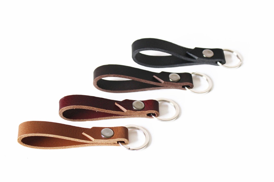Leather Keychain, Puristic & Minimalist, Small Gift for Men and Women ...