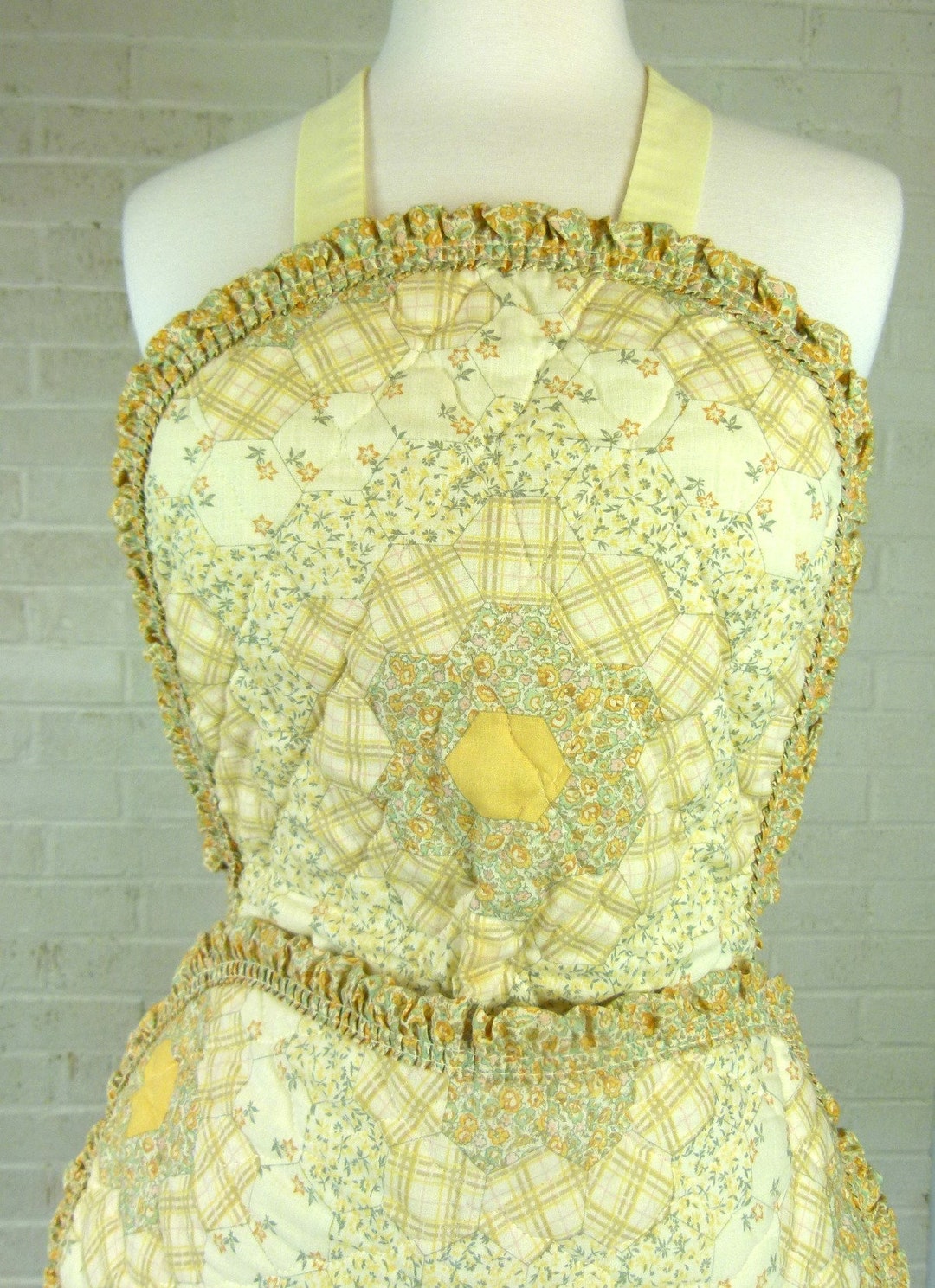 50s Kitchen Apron Made From Two Flowered Oval Place Mats - Etsy