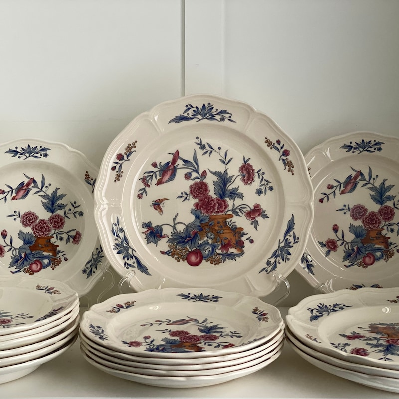 Scalloped Edge Dinnerware - Etsy