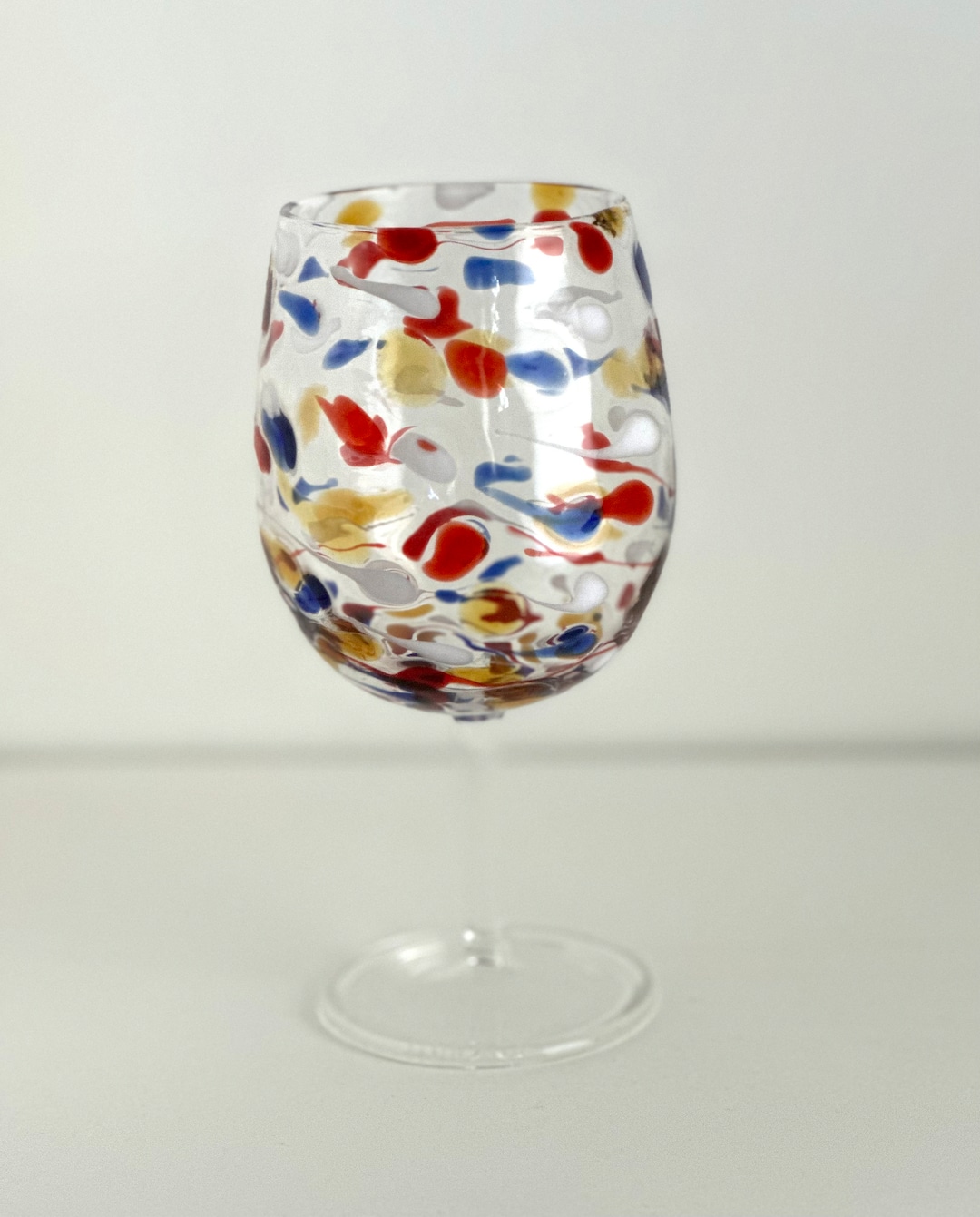 Vietri Carnevale Hand-blown Italian Wine Glass - Colorful Dotted Murano ...