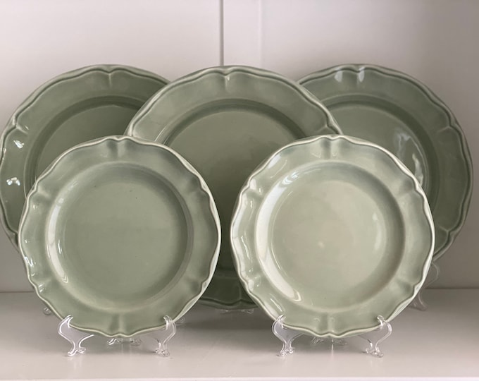 Varages Luberon Celadon Green Majolica Dinner & Salad Plates, Sage ...