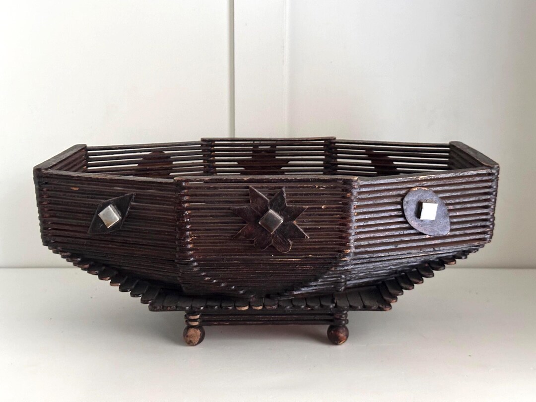 Vintage Tramp Art Basket – Handmade Popsicle Stick Folk Art Centerpiece ...