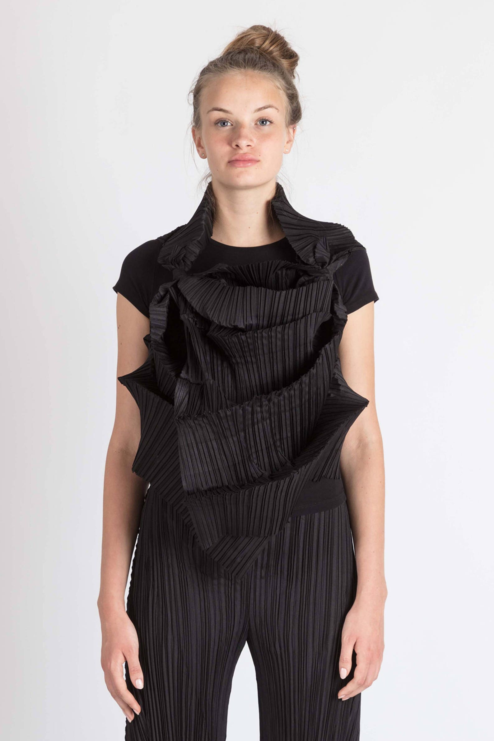 PLEATS - ORIGAMI VII- Textile Body Adornment - Etsy