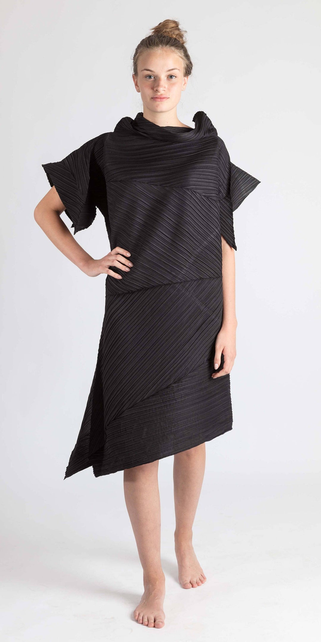 PLEATS - FOLD - Textile Body Adornment - Etsy