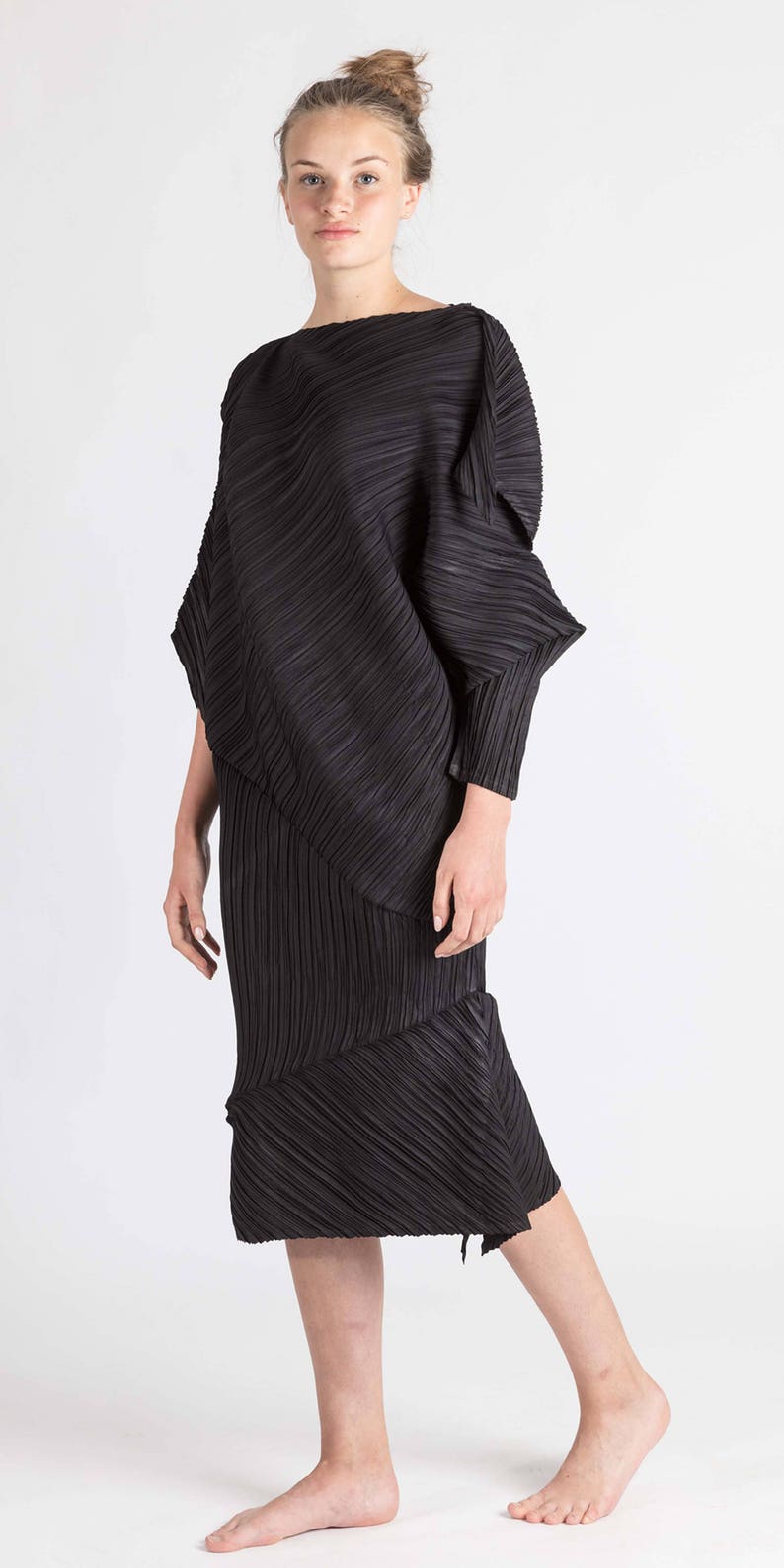 PLEATS - ZERO - Textile Body Adornment - Etsy