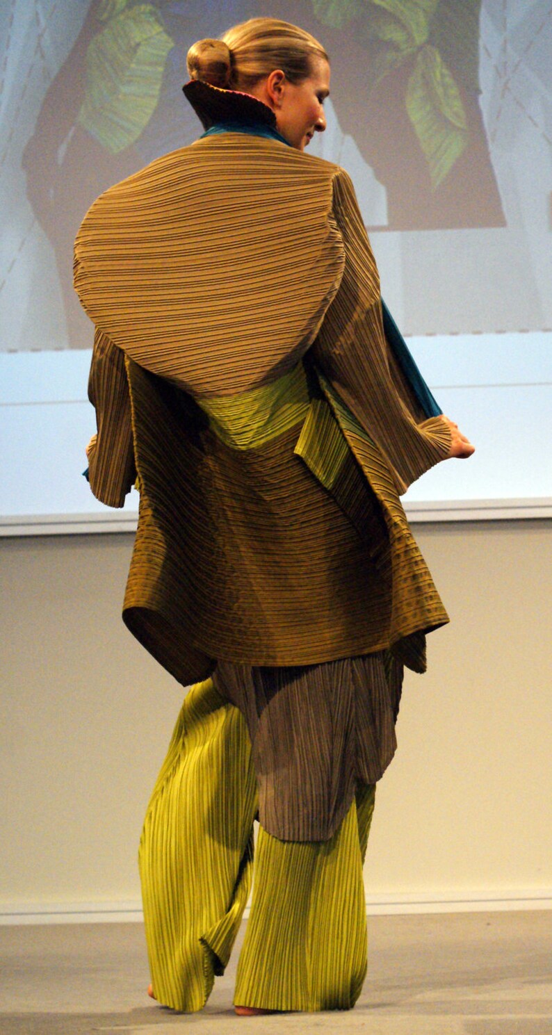 PLEATS - SAN - Textile Body Adornment - Etsy