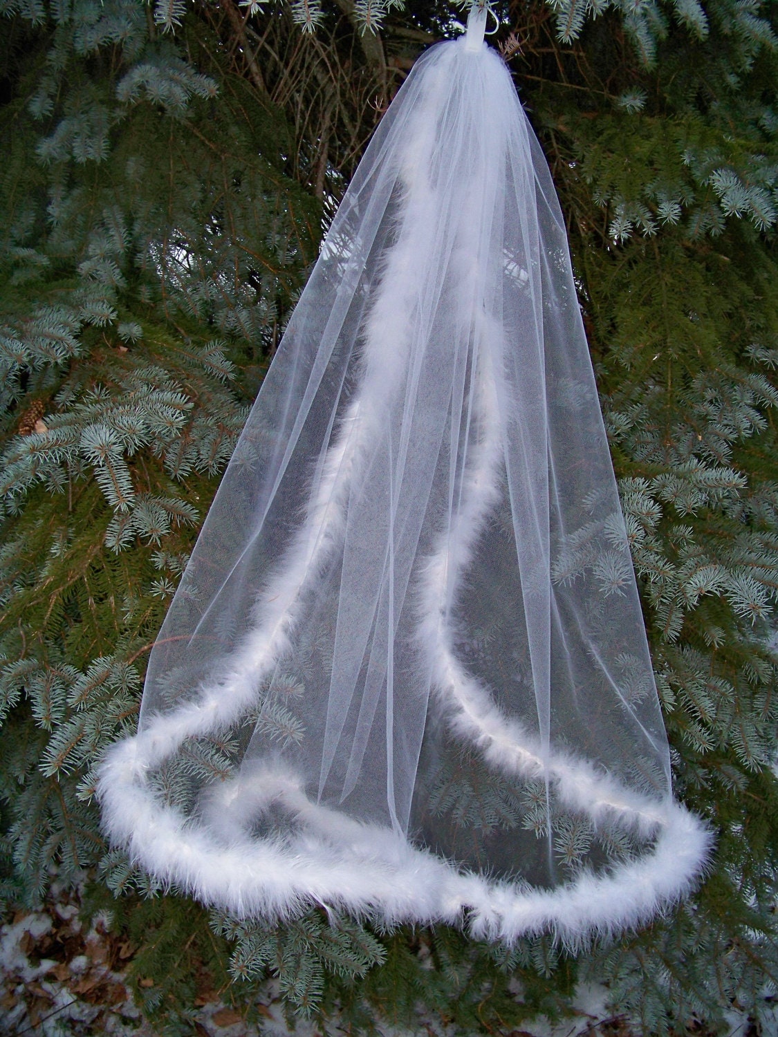 Winter Wedding Veil Marabou Feather Edge Short Veil - Etsy