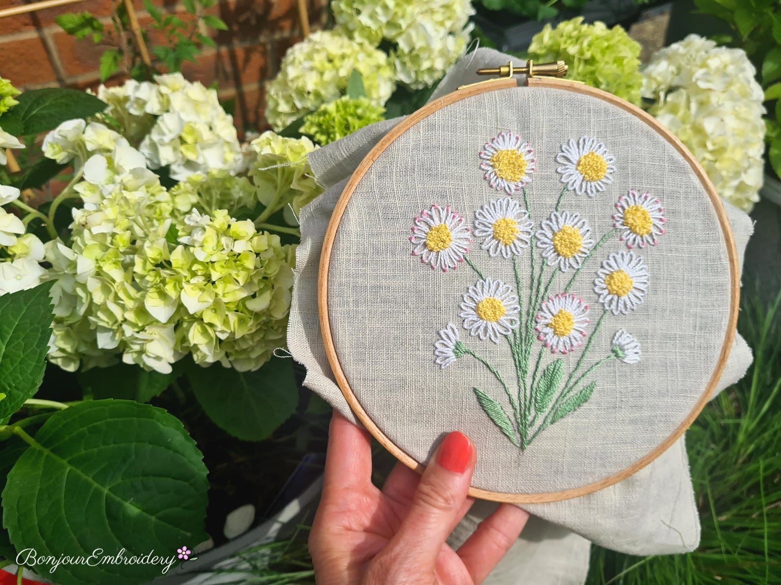 Daisy Hand Embroidery Daisy Flowers Template Spring Summer Embroidery ...