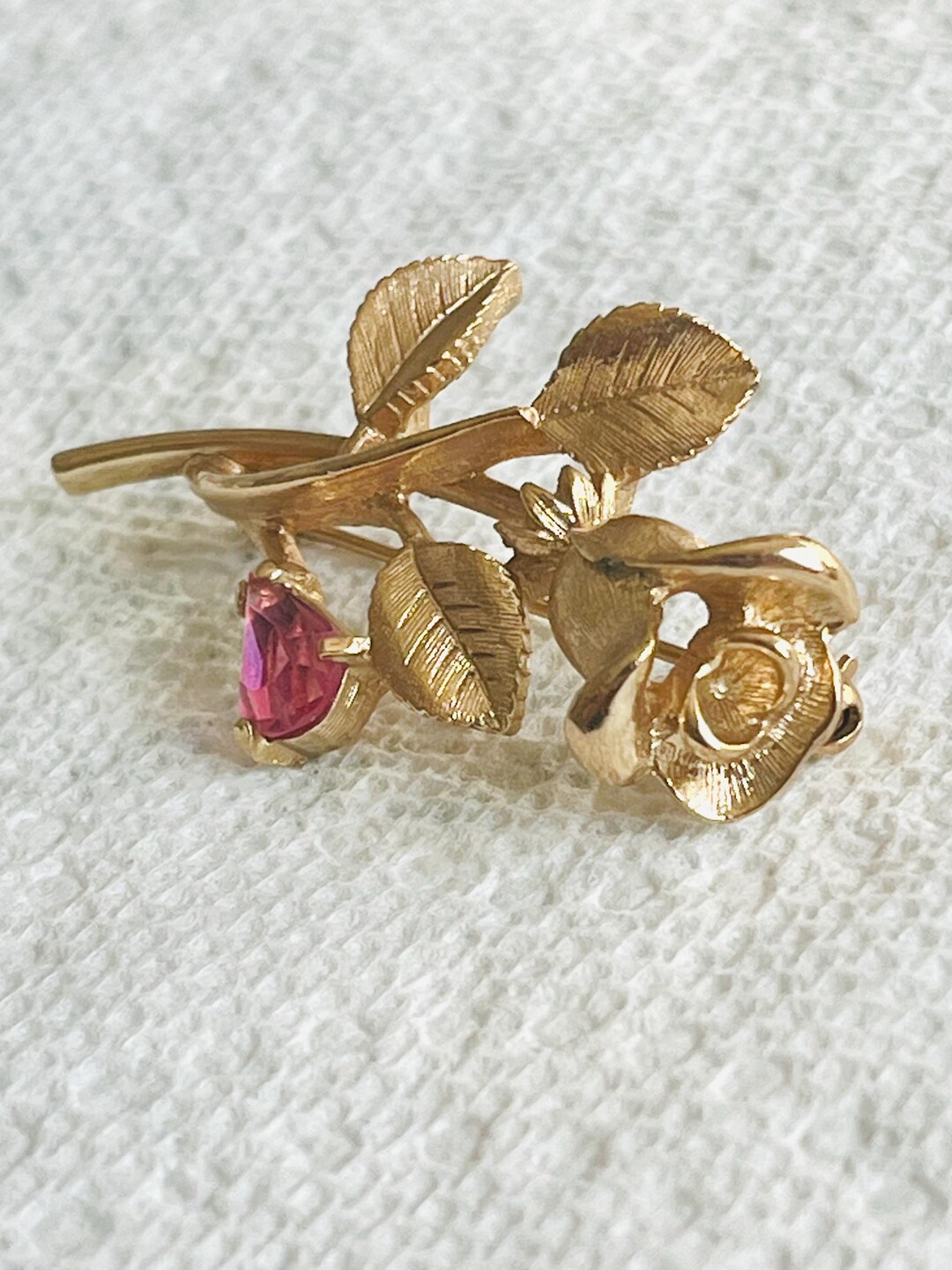 Vintage Avon Rose Brooch With Pink CZ Stone Rose Pin 1970s Gold Tone ...