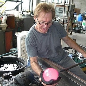 Robert Eickholt - King Tut Paperweight, Iridescent Glass Swirl, Highly ...