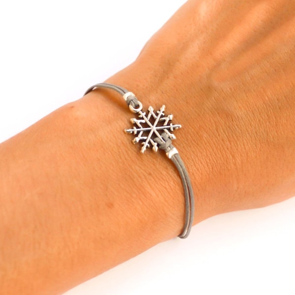 Snowflake Bracelet - Etsy
