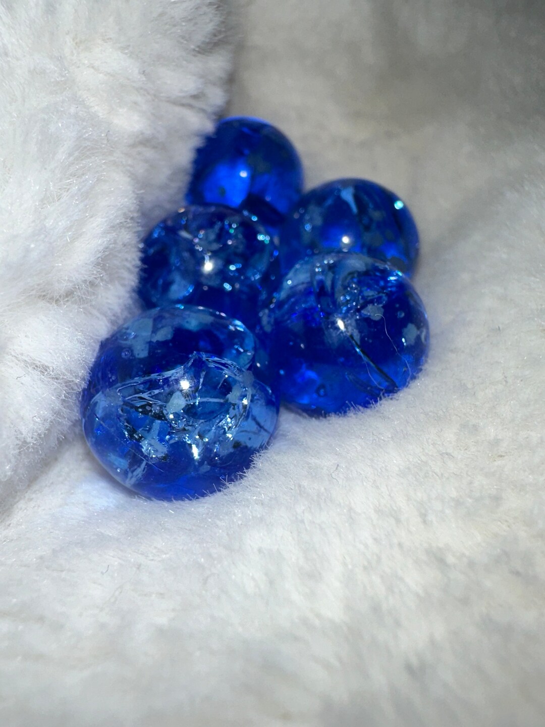 Handmade Colbalt Blue Glow in the Dark Cracked Glass Marbles 16mm ...