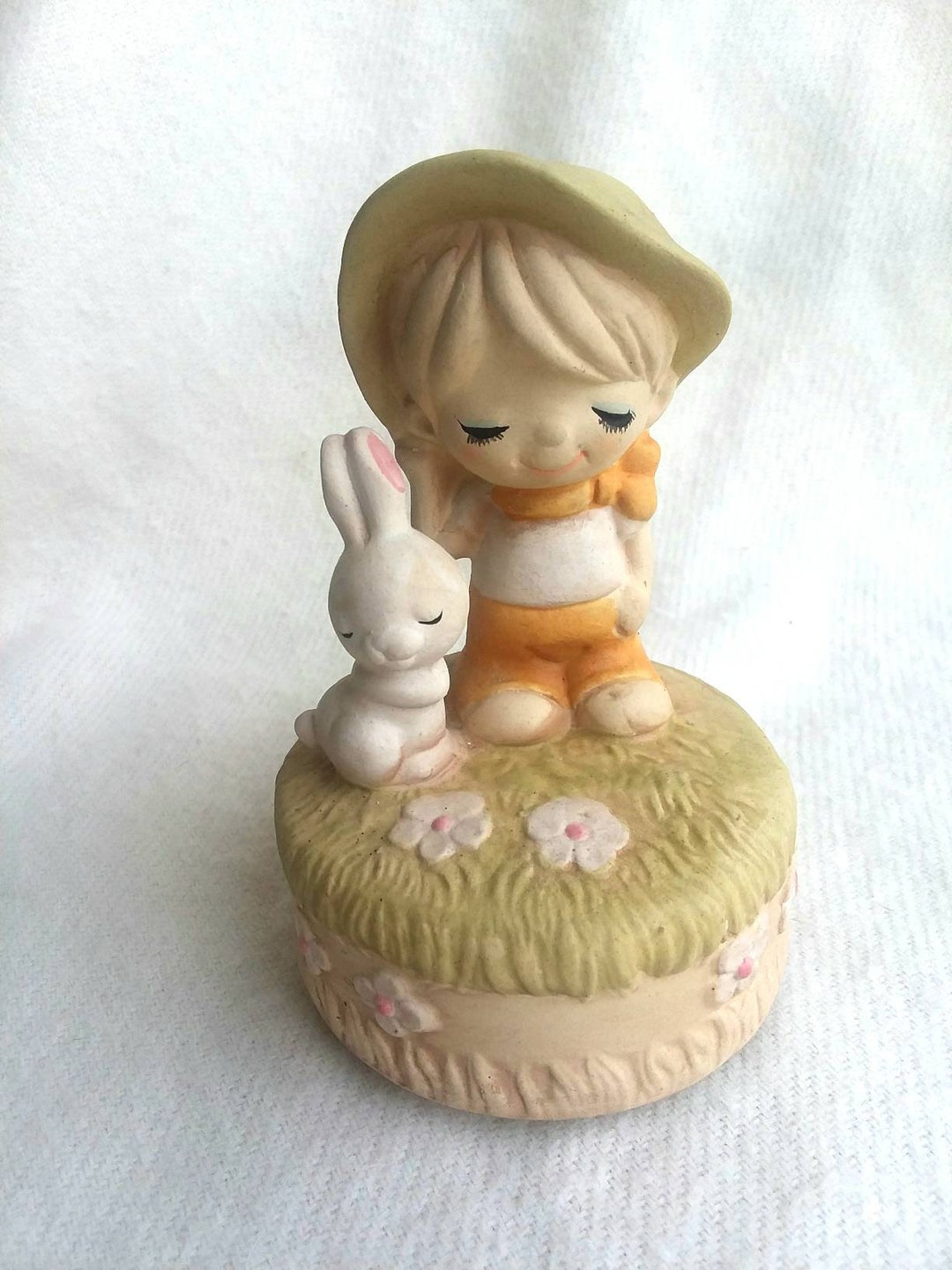 Rotating Ceramic Music Figurine/ Box FREE SHIPPING - Etsy