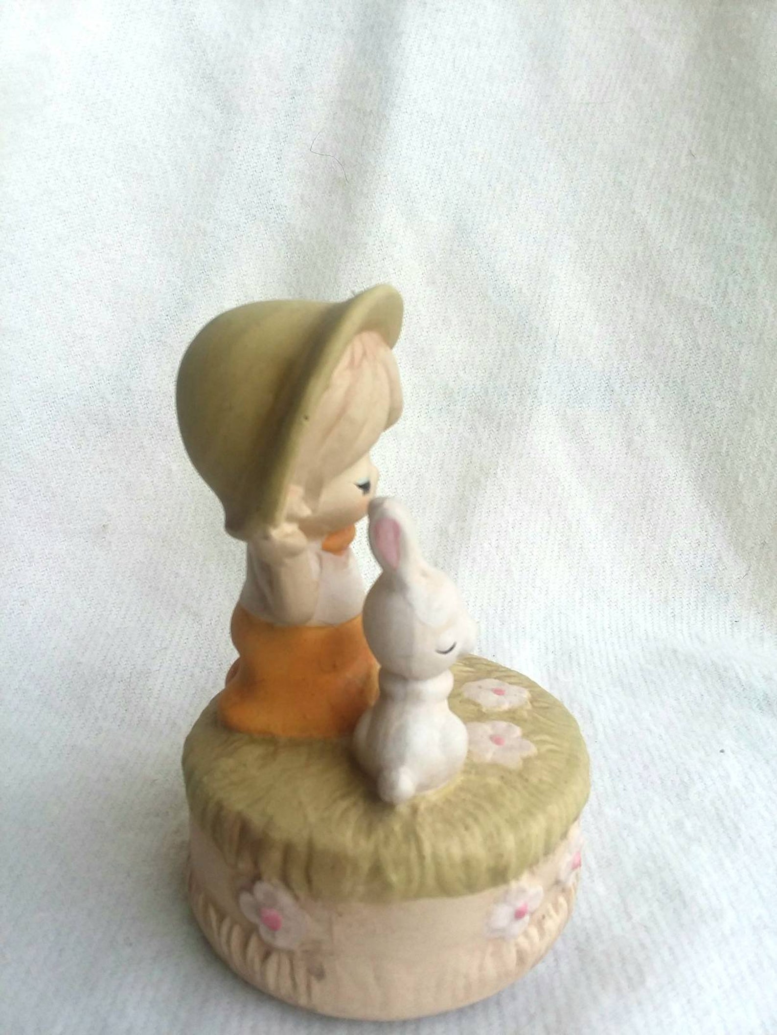 Rotating Ceramic Music Figurine/ Box FREE SHIPPING - Etsy