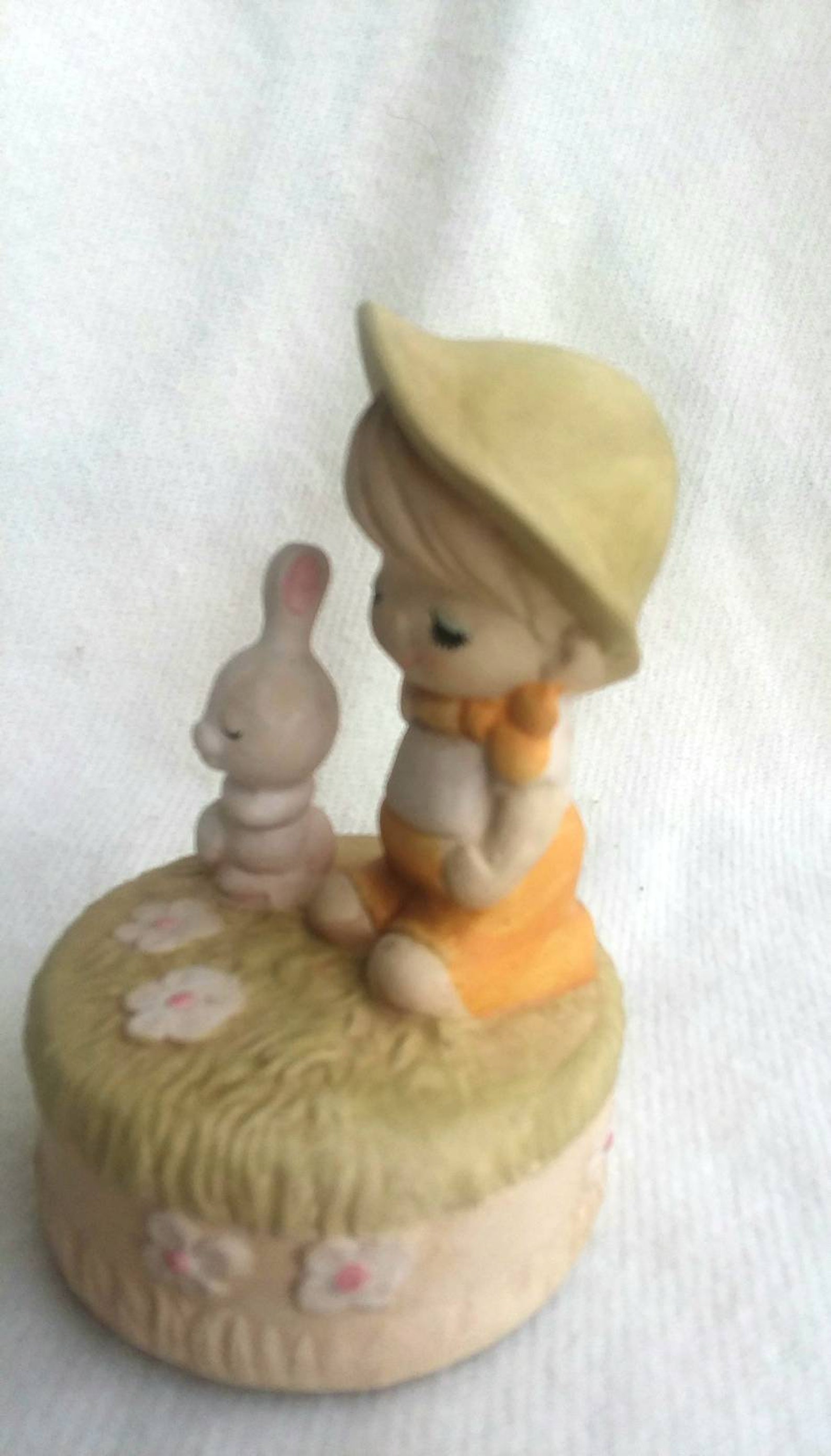 Rotating Ceramic Music Figurine/ Box FREE SHIPPING - Etsy